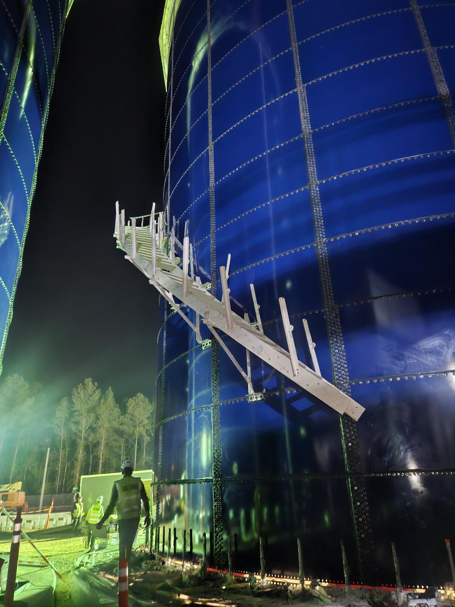 1 MG Tank Spiral Staircase | UIG Tanks - United Industries Group, Inc.